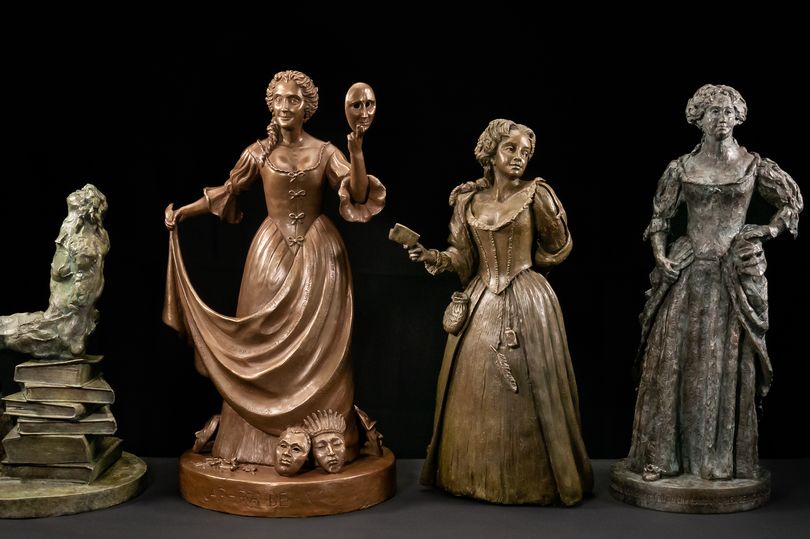 Canterbury’s New Poet Statue/Neruda Shrine Mystery – Poetry News ...